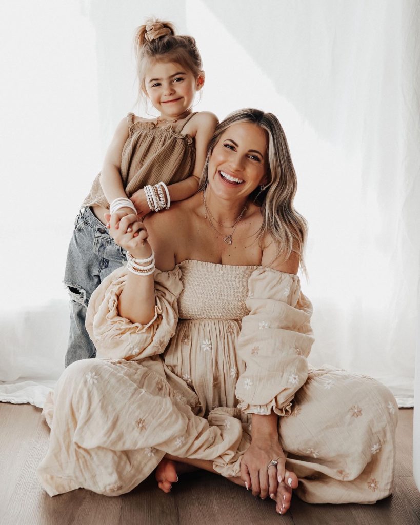 @krista.horton x The Styled Collection - parkertalentmanagement.com